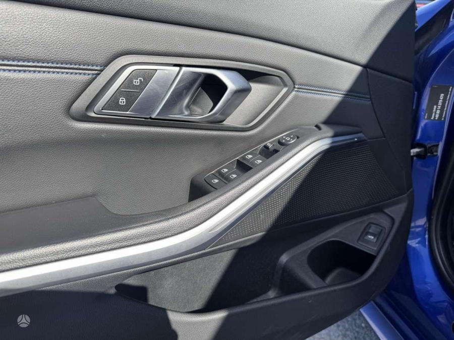 Zils BMW 320 2019 Viļņa, ar dzinēja tilpumu 2.00 L un nobraukumu 214 tūkst. km par 19950 €, foto 22 vietnē AUTOMOTO.COM.LV