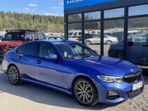 Blue BMW 320 2019 in Vilnius, with an engine capacity of 2.00 L and mileage of 214 thousand km for 19950 €, photo  on AUTOMOTO.COM.LV