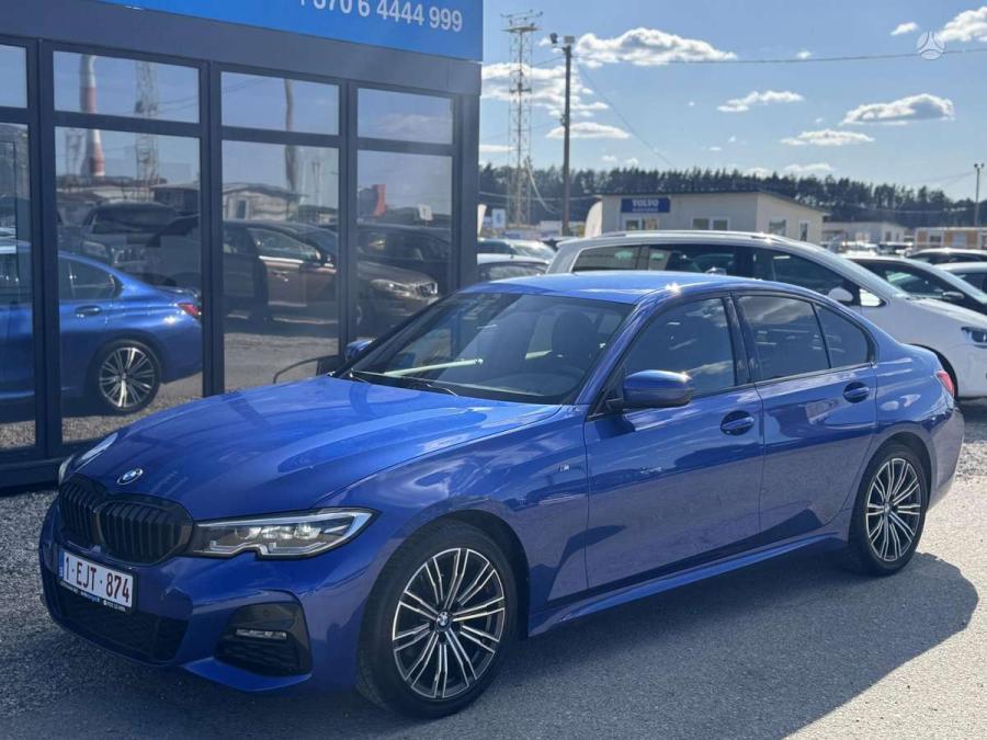 Blue BMW 320 2019 in Vilnius, with an engine capacity of 2.00 L and mileage of 214 thousand km for 19950 €, photo 3 on AUTOMOTO.COM.LV