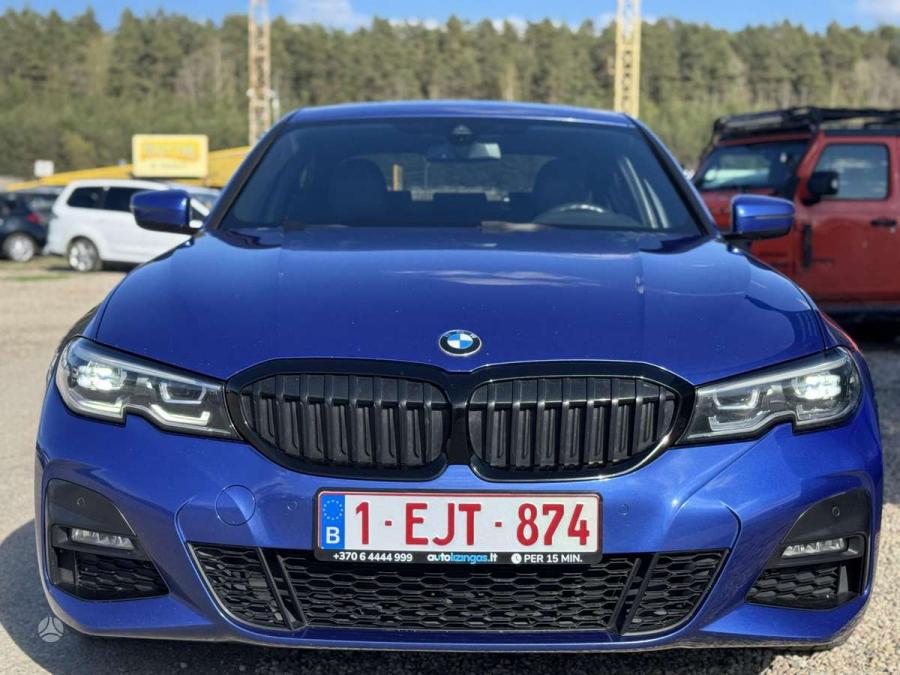 Blue BMW 320 2019 in Vilnius, with an engine capacity of 2.00 L and mileage of 214 thousand km for 19950 €, photo 8 on AUTOMOTO.COM.LV