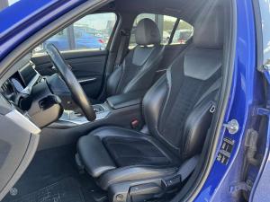 Blue BMW 320 2019 in Vilnius, with an engine capacity of 2.00 L and mileage of 214 thousand km for 19950 €, photo 10 on AUTOMOTO.COM.LV