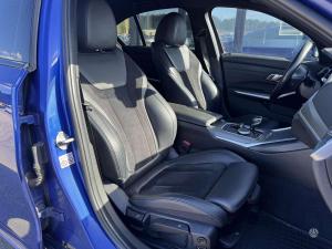 Blue BMW 320 2019 in Vilnius, with an engine capacity of 2.00 L and mileage of 214 thousand km for 19950 €, photo 13 on AUTOMOTO.COM.LV