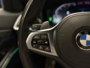 Blue BMW 320 2019 in Riga, with an engine capacity of 2.00 L and mileage of 93 thousand km for 26500 €, photo 19 on AUTOMOTO.COM.LV