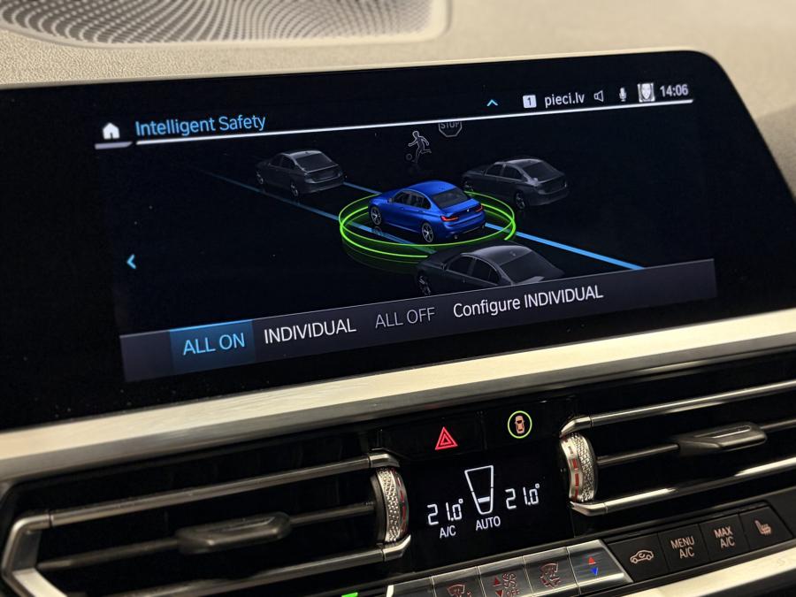 Blue BMW 320 2019 in Riga, with an engine capacity of 2.00 L and mileage of 93 thousand km for 26500 €, photo 24 on AUTOMOTO.COM.LV