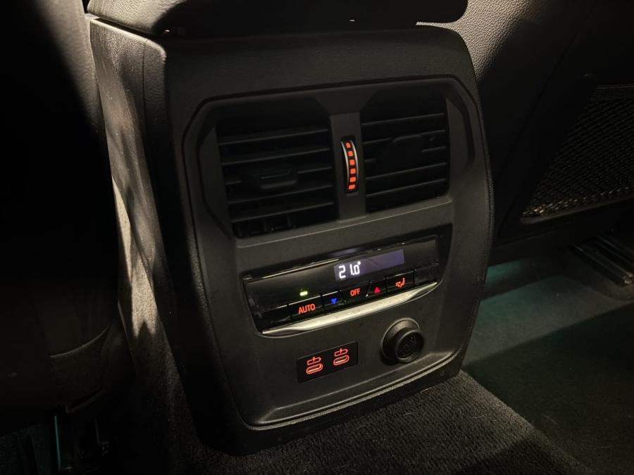 Blue BMW 320 2019 in Riga, with an engine capacity of 2.00 L and mileage of 93 thousand km for 26500 €, photo 30 on AUTOMOTO.COM.LV