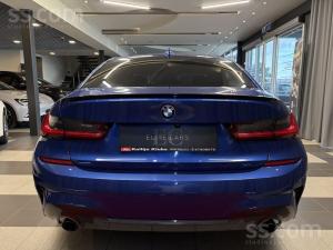 Blue BMW 320 2019 in Riga, with an engine capacity of 2.00 L and mileage of 93 thousand km for 26500 €, photo 8 on AUTOMOTO.COM.LV