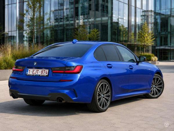Blue BMW 320 2019 in Vilnius, with an engine capacity of 2.00 L and mileage of 214 thousand km for 19950 €, photo 4 on AUTOMOTO.COM.LV