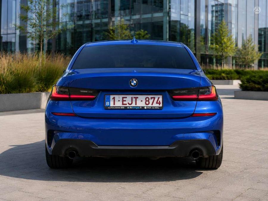 Blue BMW 320 2019 in Vilnius, with an engine capacity of 2.00 L and mileage of 214 thousand km for 19950 €, photo 6 on AUTOMOTO.COM.LV