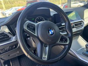 Blue BMW 320 2019 in Vilnius, with an engine capacity of 2.00 L and mileage of 214 thousand km for 19950 €, photo 14 on AUTOMOTO.COM.LV