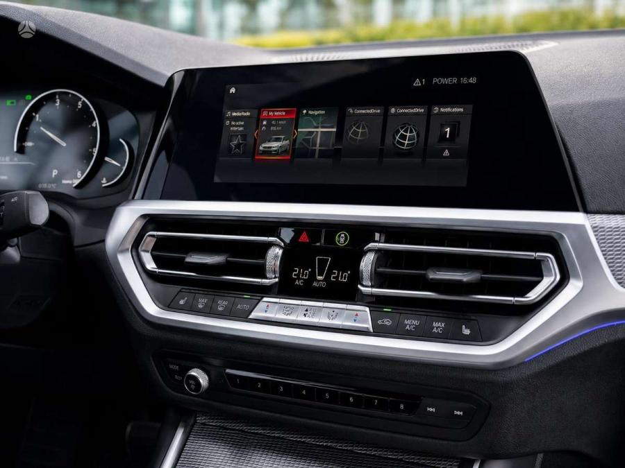 Blue BMW 320 2019 in Vilnius, with an engine capacity of 2.00 L and mileage of 214 thousand km for 19950 €, photo 23 on AUTOMOTO.COM.LV
