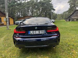 Blue BMW 320 2019 in Kaunas, with an engine capacity of 2.00 L and mileage of 232 thousand km for 24750 €, photo 5 on AUTOMOTO.COM.LV