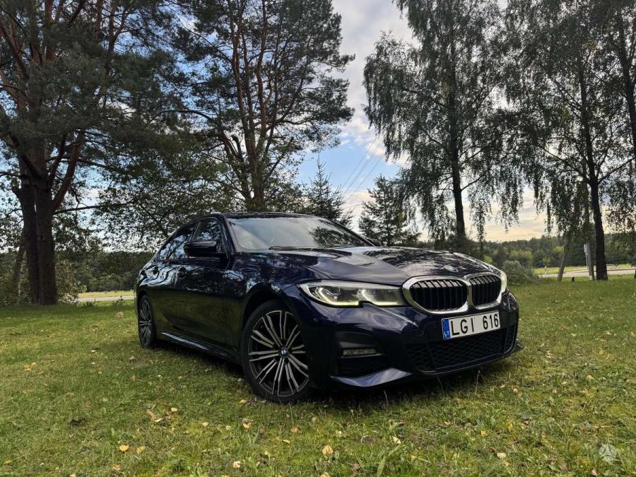 Blue BMW 320 2019 in Kaunas, with an engine capacity of 2.00 L and mileage of 232 thousand km for 24750 €, photo 6 on AUTOMOTO.COM.LV