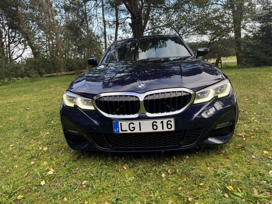 Blue BMW 320 2019 in Kaunas, with an engine capacity of 2.00 L and mileage of 232 thousand km for 24750 €, photo 9 on AUTOMOTO.COM.LV