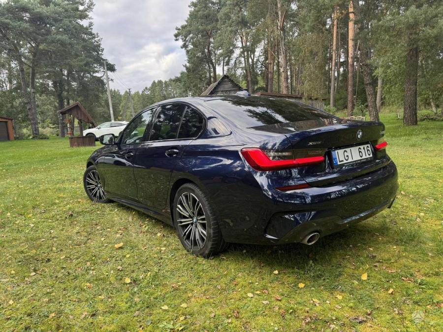 Blue BMW 320 2019 in Kaunas, with an engine capacity of 2.00 L and mileage of 232 thousand km for 24750 €, photo 11 on AUTOMOTO.COM.LV