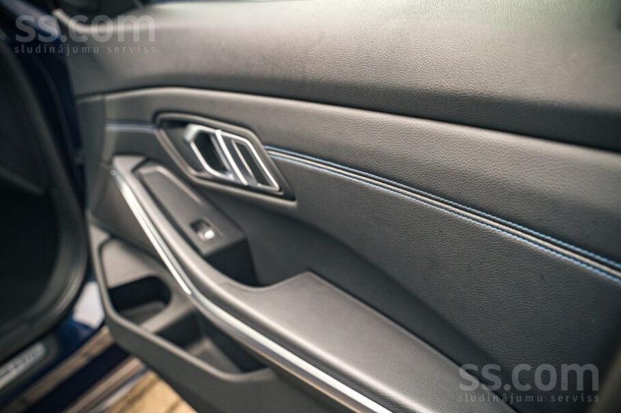 Zils BMW 320 2020 Rīga, ar dzinēja tilpumu 2.00 L un nobraukumu 104 tūkst. km par 25990 €, foto 22 vietnē AUTOMOTO.COM.LV