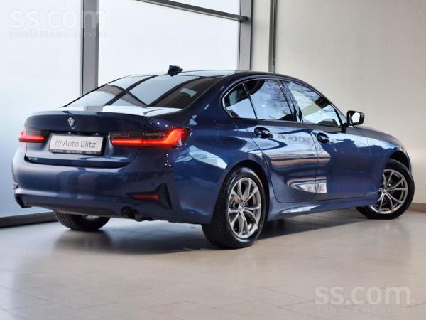 Blue BMW 320 2021 in Riga, with an engine capacity of 2.00 L and mileage of 111 thousand km for 25500 €, photo 2 on AUTOMOTO.COM.LV