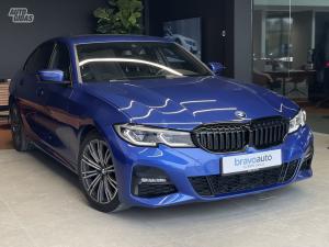 Blue BMW 320 2021 in Klaipeda, with an engine capacity of 2.00 L and mileage of 132 thousand km for 28252 €, photo 4 on AUTOMOTO.COM.LV