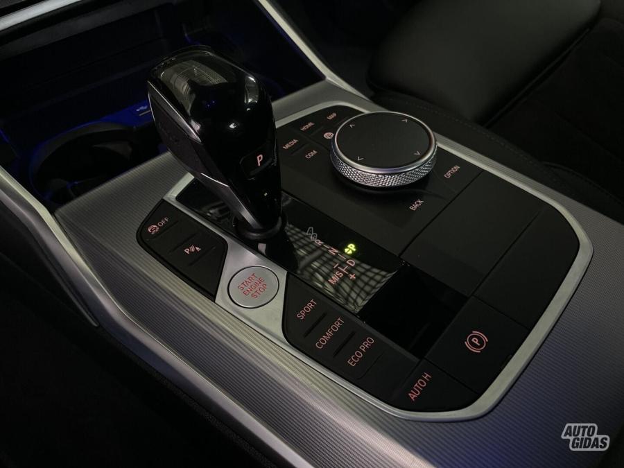 Blue BMW 320 2021 in Klaipeda, with an engine capacity of 2.00 L and mileage of 132 thousand km for 28252 €, photo 15 on AUTOMOTO.COM.LV
