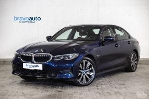 Синий БМВ 320 2022 в Вильнюс, объемом двигателя 2.00 л и пробегом 109 тыс. км за 28771 €, фото  на AUTOMOTO.COM.LV