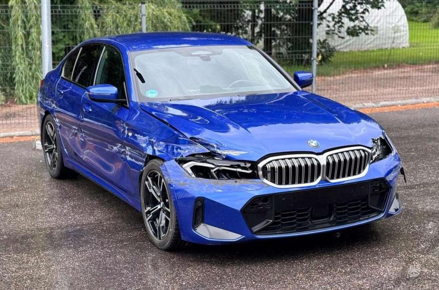 Blue BMW 320 2024 in Vievis, with an engine capacity of 2.00 L and mileage of 70 thousand km for 16750 €, photo 3 on AUTOMOTO.COM.LV