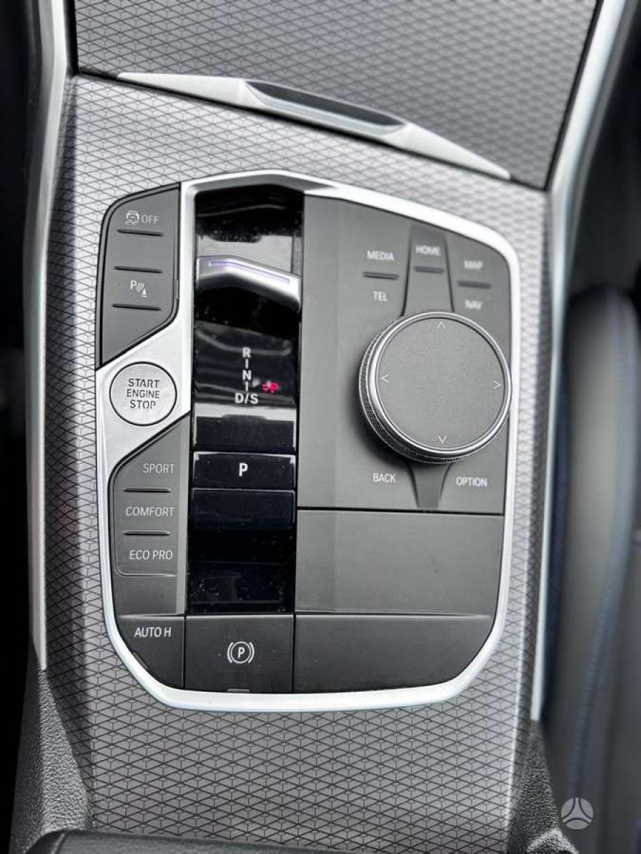 Zils BMW 320 2024 Vievis, ar dzinēja tilpumu 2.00 L un nobraukumu 70 tūkst. km par 16250 €, foto 15 vietnē AUTOMOTO.COM.LV