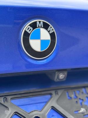 Zils BMW 320 2024 Vievis, ar dzinēja tilpumu 2.00 L un nobraukumu 70 tūkst. km par 16250 €, foto 24 vietnē AUTOMOTO.COM.LV