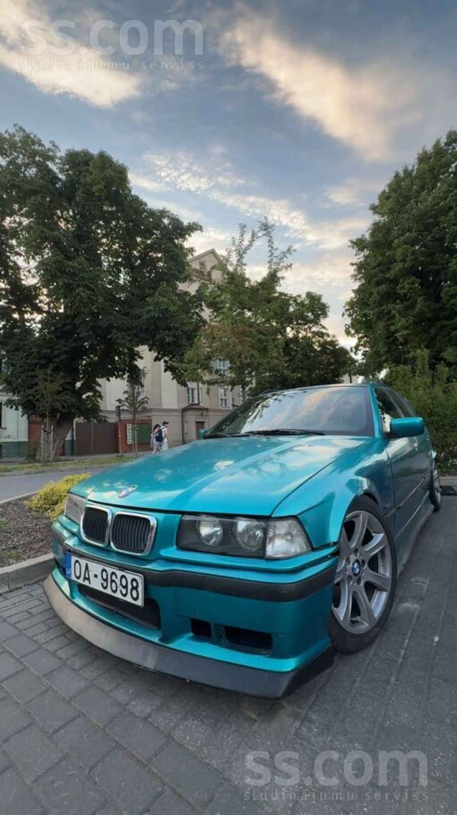 Синий БМВ 320 1996 в Лиепая, объемом двигателя 2.00 л и пробегом 300 тыс. км за 2800 €, фото 3 на AUTOMOTO.COM.LV