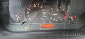 Blue BMW 320 2000 in Riga, with an engine capacity of 2.00 L and mileage of 205 thousand km for 3200 €, photo 4 on AUTOMOTO.COM.LV