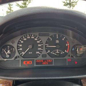 Синий БМВ 320 2001 в Клайпеда, объемом двигателя 1.95 л и пробегом 261 тыс. км за 2400 €, фото 26 на AUTOMOTO.COM.LV