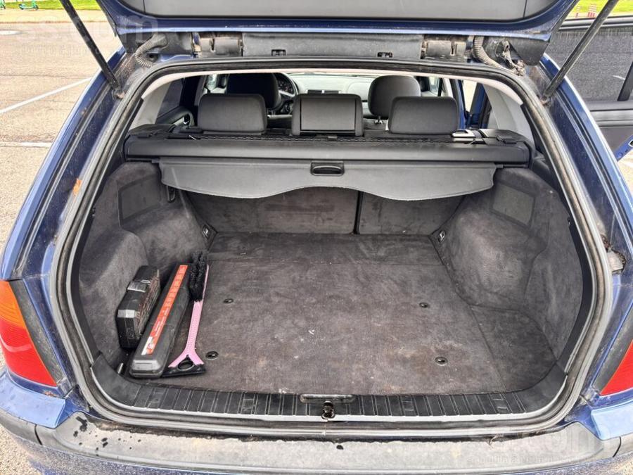 Zils BMW 320 2001 Rīga, ar dzinēja tilpumu 2.20 L un nobraukumu 323 tūkst. km par 2000 €, foto 8 vietnē AUTOMOTO.COM.LV