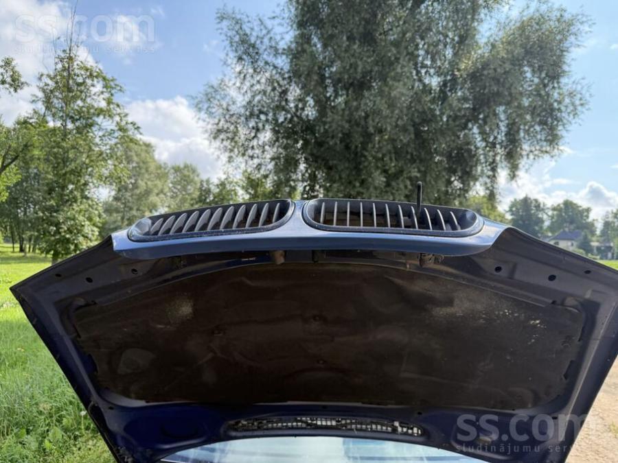 Zils BMW 320 2002 Rīga, ar dzinēja tilpumu 2.00 L un nobraukumu 320 tūkst. km par 2200 €, foto 13 vietnē AUTOMOTO.COM.LV