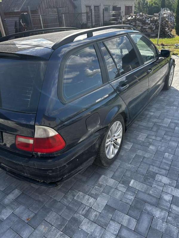 Zils BMW 320 2002 Pakruojis, ar dzinēja tilpumu 2.00 L un nobraukumu 433 tūkst. km par 1000 €, foto 4 vietnē AUTOMOTO.COM.LV