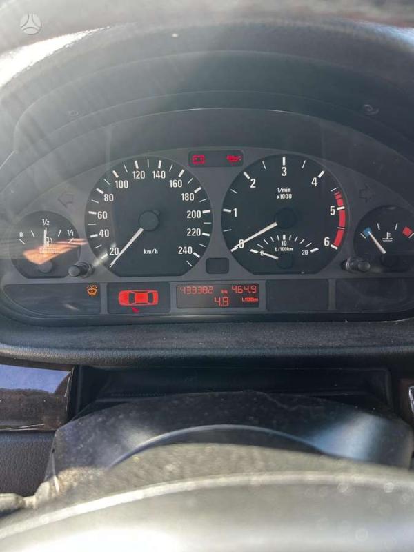 Zils BMW 320 2002 Pakruojis, ar dzinēja tilpumu 2.00 L un nobraukumu 433 tūkst. km par 1000 €, foto 8 vietnē AUTOMOTO.COM.LV