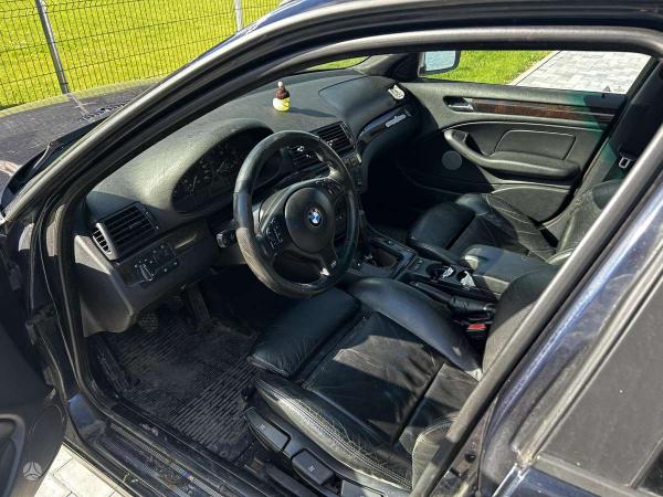 Zils BMW 320 2002 Pakruojis, ar dzinēja tilpumu 2.00 L un nobraukumu 433 tūkst. km par 1000 €, foto 9 vietnē AUTOMOTO.COM.LV