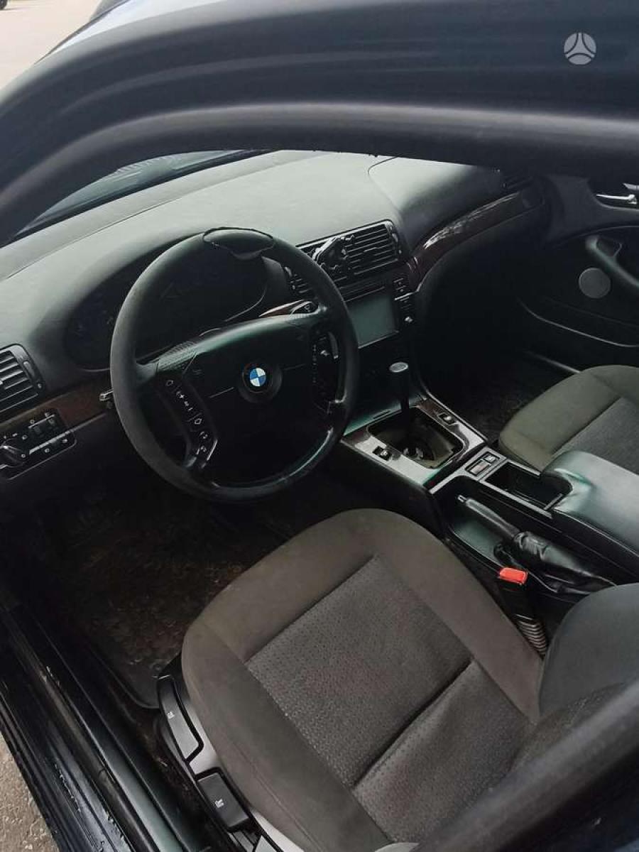 Blue BMW 320 2002 in Kaunas, with an engine capacity of 2.00 L and mileage of 400 thousand km for 1300 €, photo 6 on AUTOMOTO.COM.LV