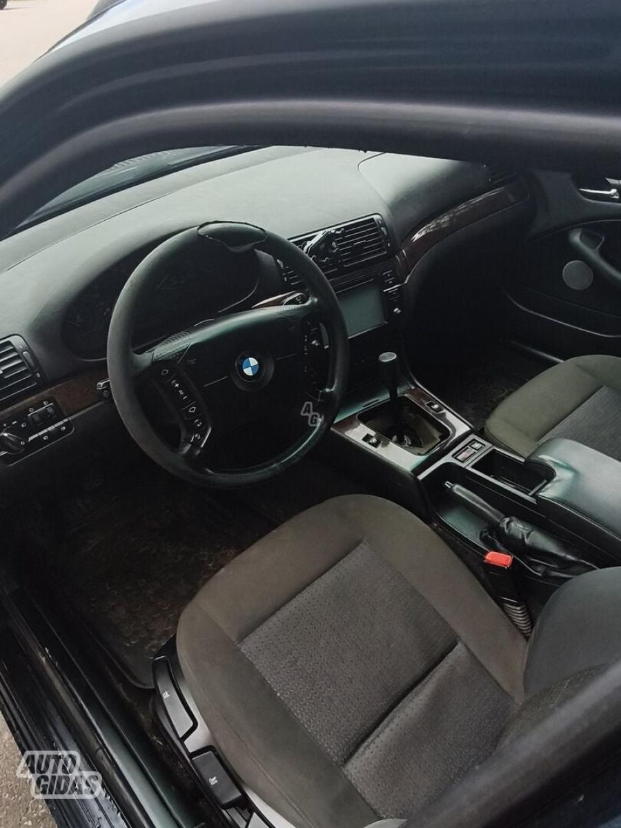 Blue BMW 320 2002 in Kaunas, with an engine capacity of 2.00 L and mileage of 400 thousand km for 1300 €, photo 6 on AUTOMOTO.COM.LV