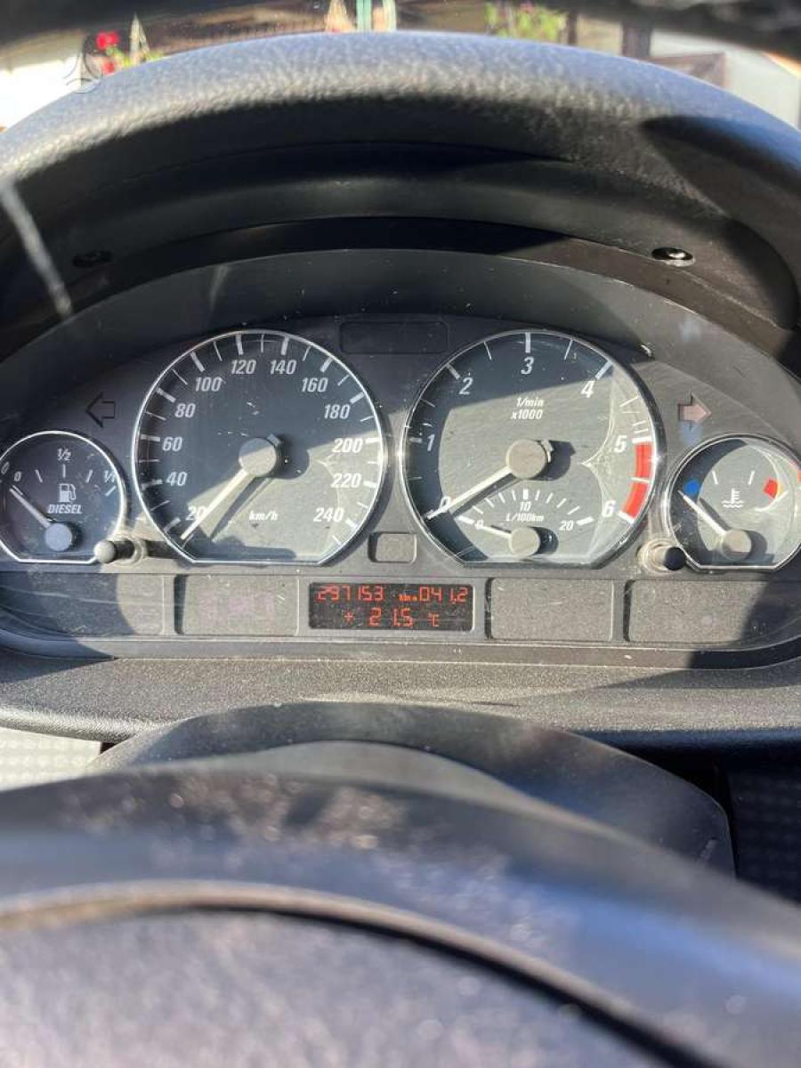 Blue BMW 320 2002 in Utena, with an engine capacity of 2.00 L and mileage of 297 thousand km for 2000 €, photo 11 on AUTOMOTO.COM.LV