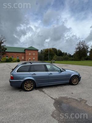 Zils BMW 320 2002 Cēsis, ar dzinēja tilpumu 2.20 L un nobraukumu 305 tūkst. km par 2750 €, foto  vietnē AUTOMOTO.COM.LV