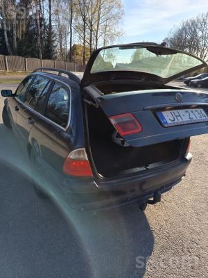 Blue BMW 320 2003 in Riga, with an engine capacity of 2.00 L and mileage of 454 thousand km for 1800 €, photo 4 on AUTOMOTO.COM.LV