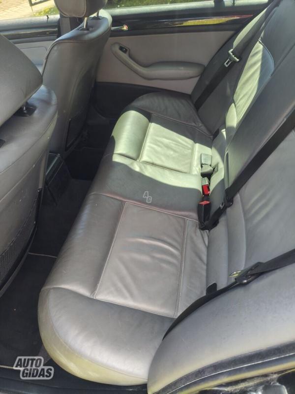 Zils BMW 320 2004 Joniškis, ar dzinēja tilpumu 2.00 L un nobraukumu 346 tūkst. km par 1999 €, foto 9 vietnē AUTOMOTO.COM.LV