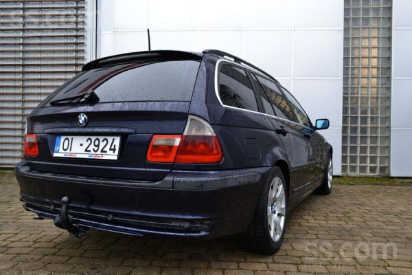Blue BMW 320 2004 in Riga, with an engine capacity of 2.00 L and mileage of 474 thousand km for 2500 €, photo 8 on AUTOMOTO.COM.LV