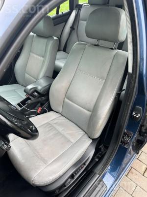 Blue BMW 320 2004 in Balvi, with an engine capacity of 2.00 L and mileage of 371 thousand km for 2650 €, photo 12 on AUTOMOTO.COM.LV