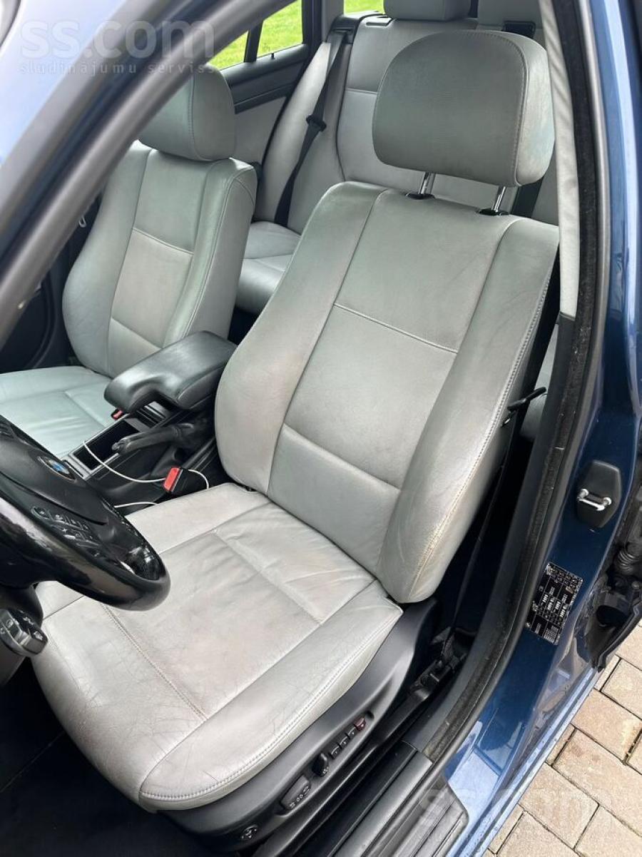 Blue BMW 320 2004 in Balvi, with an engine capacity of 2.00 L and mileage of 371 thousand km for 2650 €, photo 12 on AUTOMOTO.COM.LV