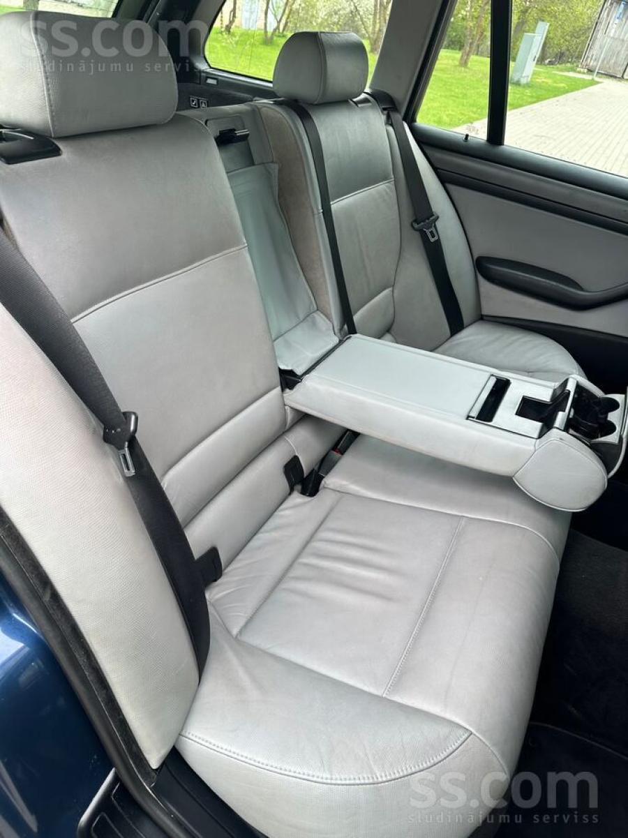 Blue BMW 320 2004 in Balvi, with an engine capacity of 2.00 L and mileage of 371 thousand km for 2650 €, photo 14 on AUTOMOTO.COM.LV