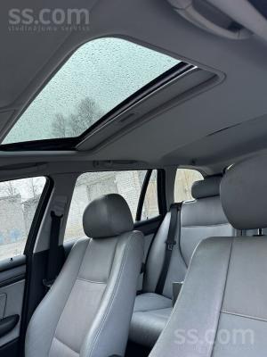 Blue BMW 320 2004 in Balvi, with an engine capacity of 2.00 L and mileage of 371 thousand km for 2650 €, photo 18 on AUTOMOTO.COM.LV