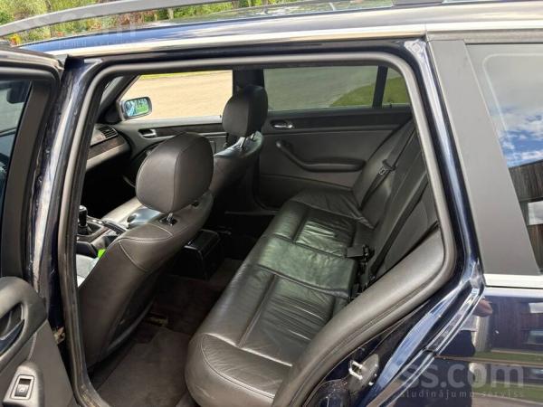 Zils BMW 320 2004 Dobele, ar dzinēja tilpumu 2.00 L un nobraukumu 427 tūkst. km par 2750 €, foto 7 vietnē AUTOMOTO.COM.LV