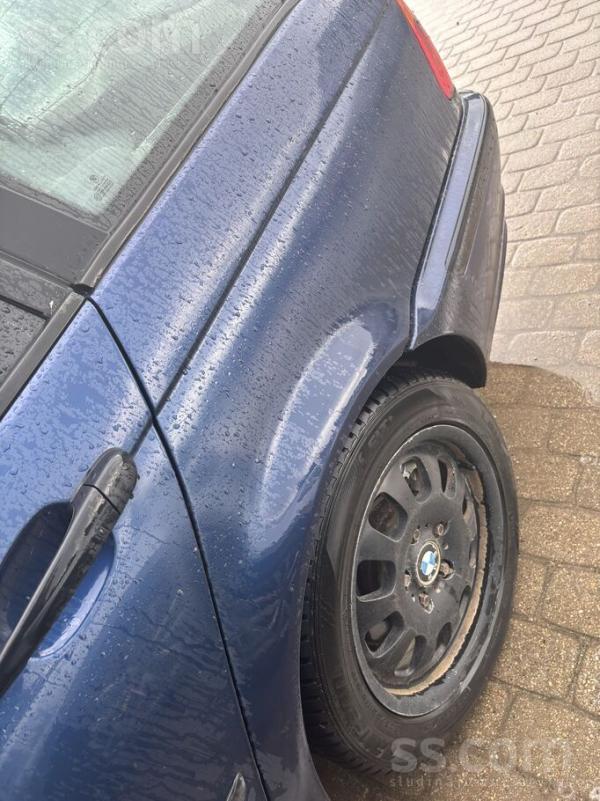 Blue BMW 320 2004 in Limbazi, with an engine capacity of 2.00 L and mileage of 357 thousand km for 1650 €, photo 2 on AUTOMOTO.COM.LV