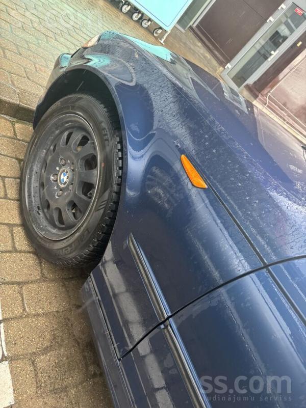 Blue BMW 320 2004 in Limbazi, with an engine capacity of 2.00 L and mileage of 357 thousand km for 1650 €, photo 4 on AUTOMOTO.COM.LV