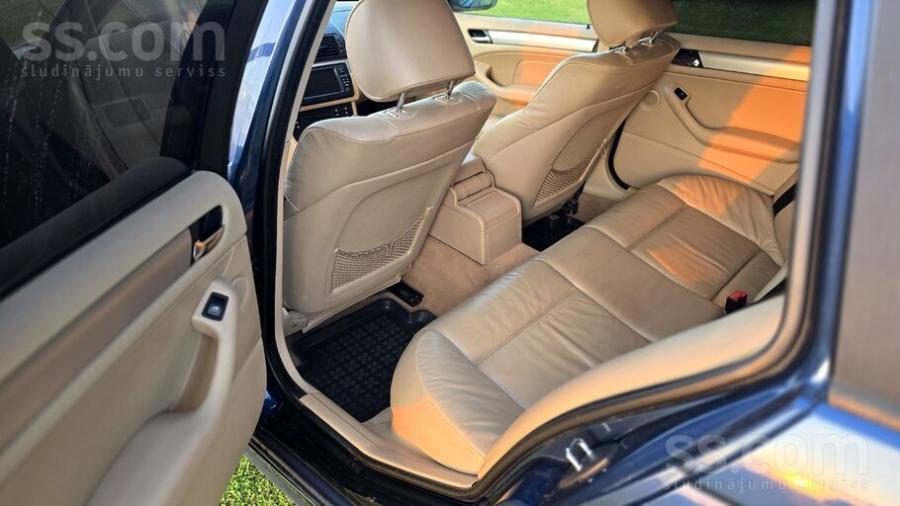 Blue BMW 320 2004 in Jelgava, with an engine capacity of 2.00 L and mileage of 288 thousand km for 3100 €, photo 8 on AUTOMOTO.COM.LV