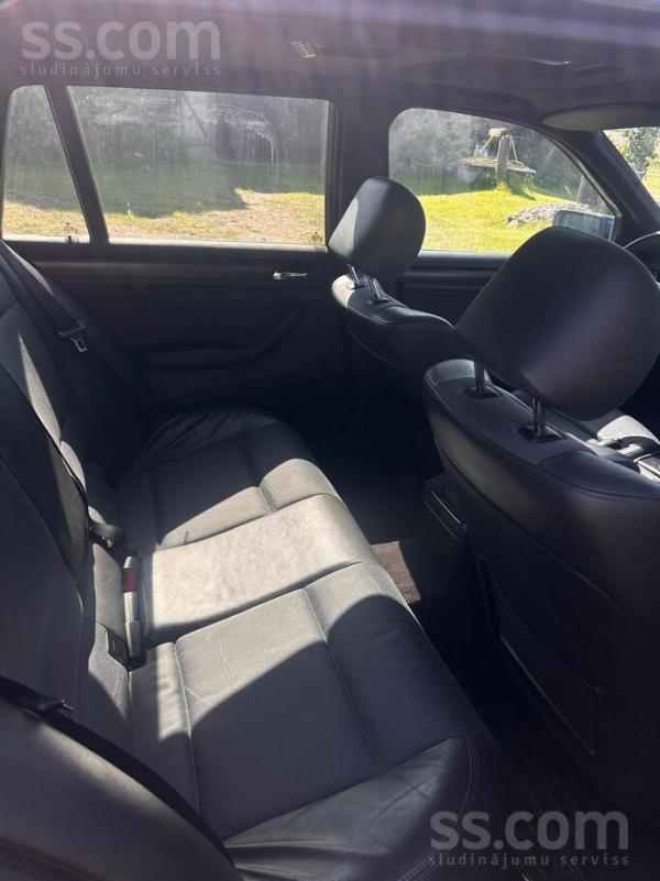 Zils BMW 320 2004 Rīga, ar dzinēja tilpumu 2.00 L un nobraukumu 396 tūkst. km par 1700 €, foto 8 vietnē AUTOMOTO.COM.LV